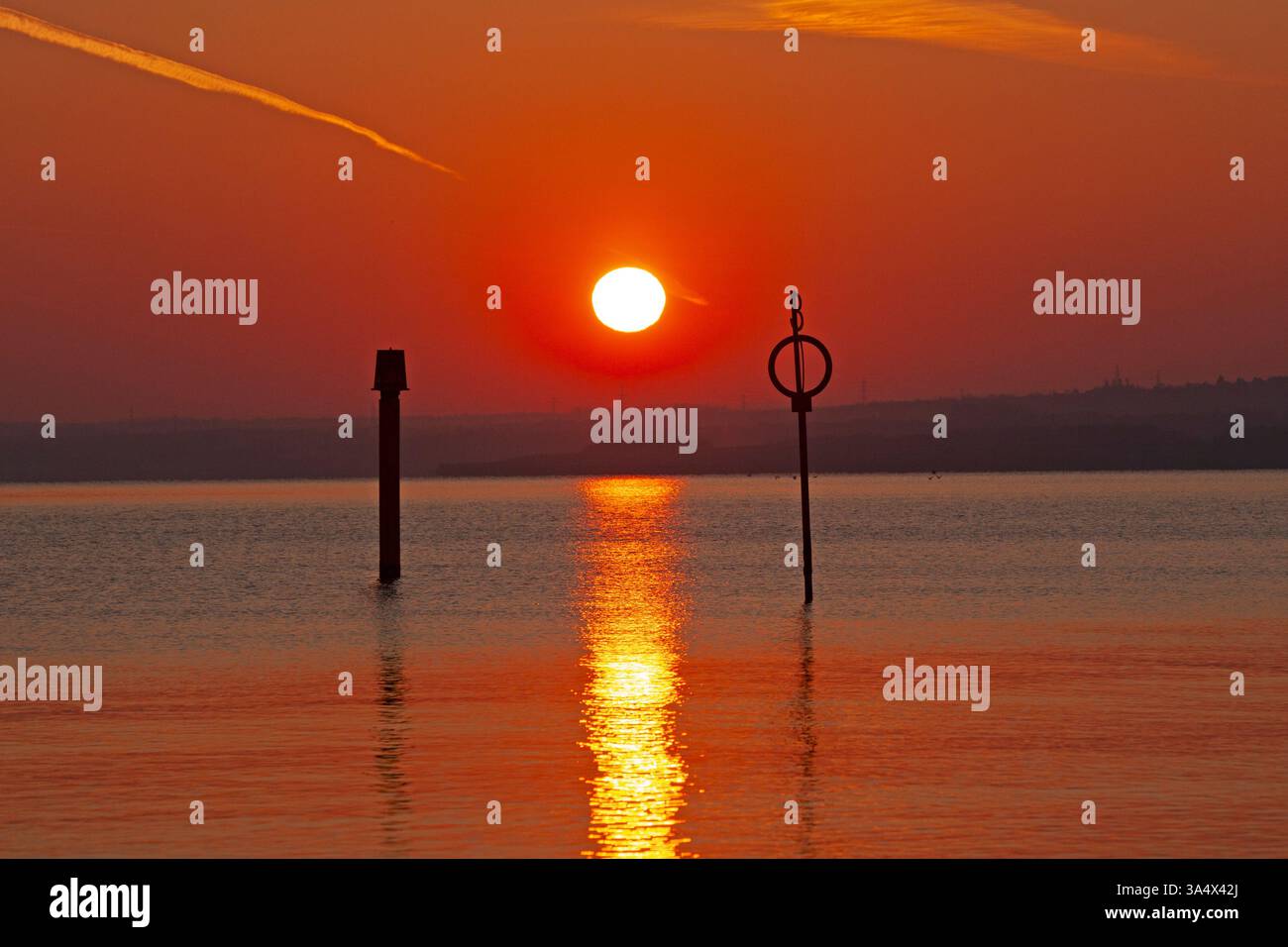 Portobello, Edinburgh, Scotland, UK. 20 March 2025. Stunning sunrise ...