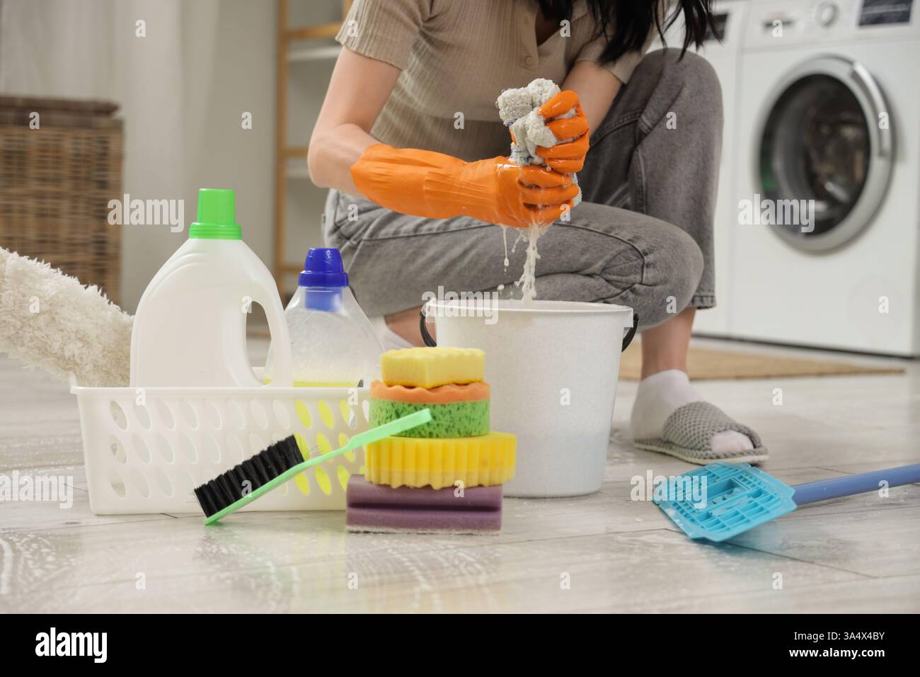 Wringing wet hi-res stock photography and images - Alamy