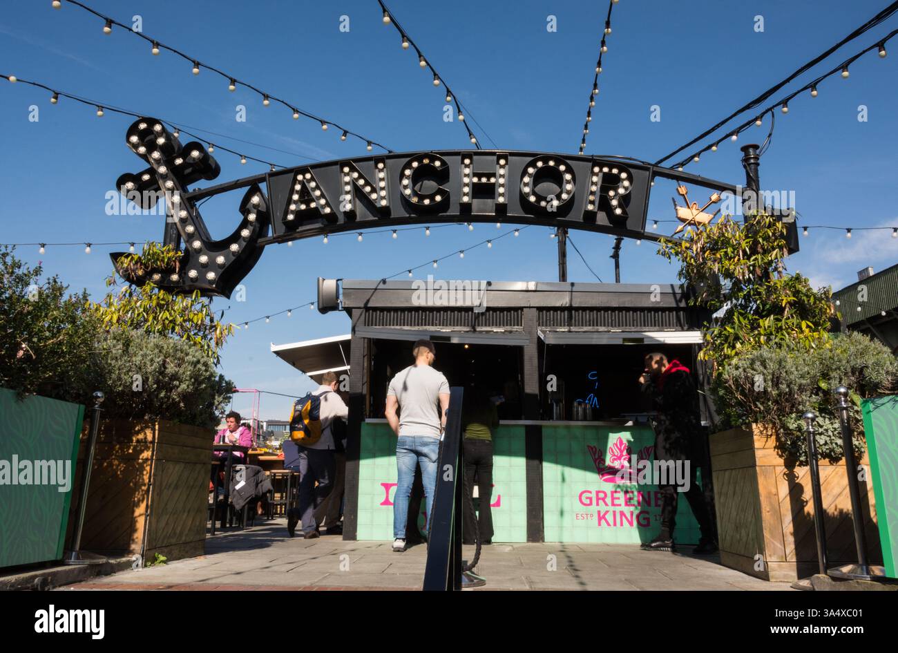The Anchor Bankside, a Greene King pub on Park Street, Bankside, London ...