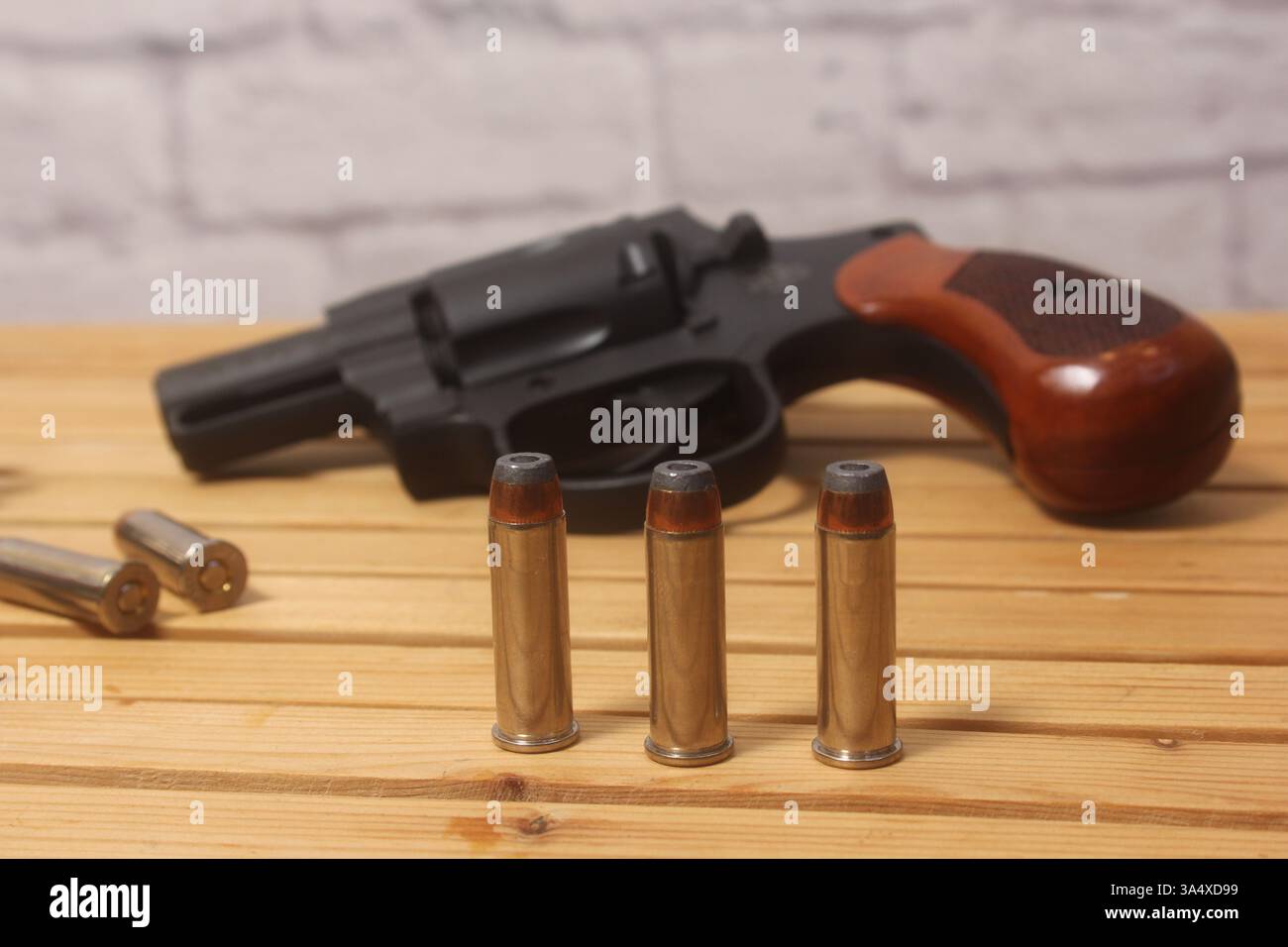 Vintage Revolver Gun With Ammo and Speed Loader Stock Photo - Alamy