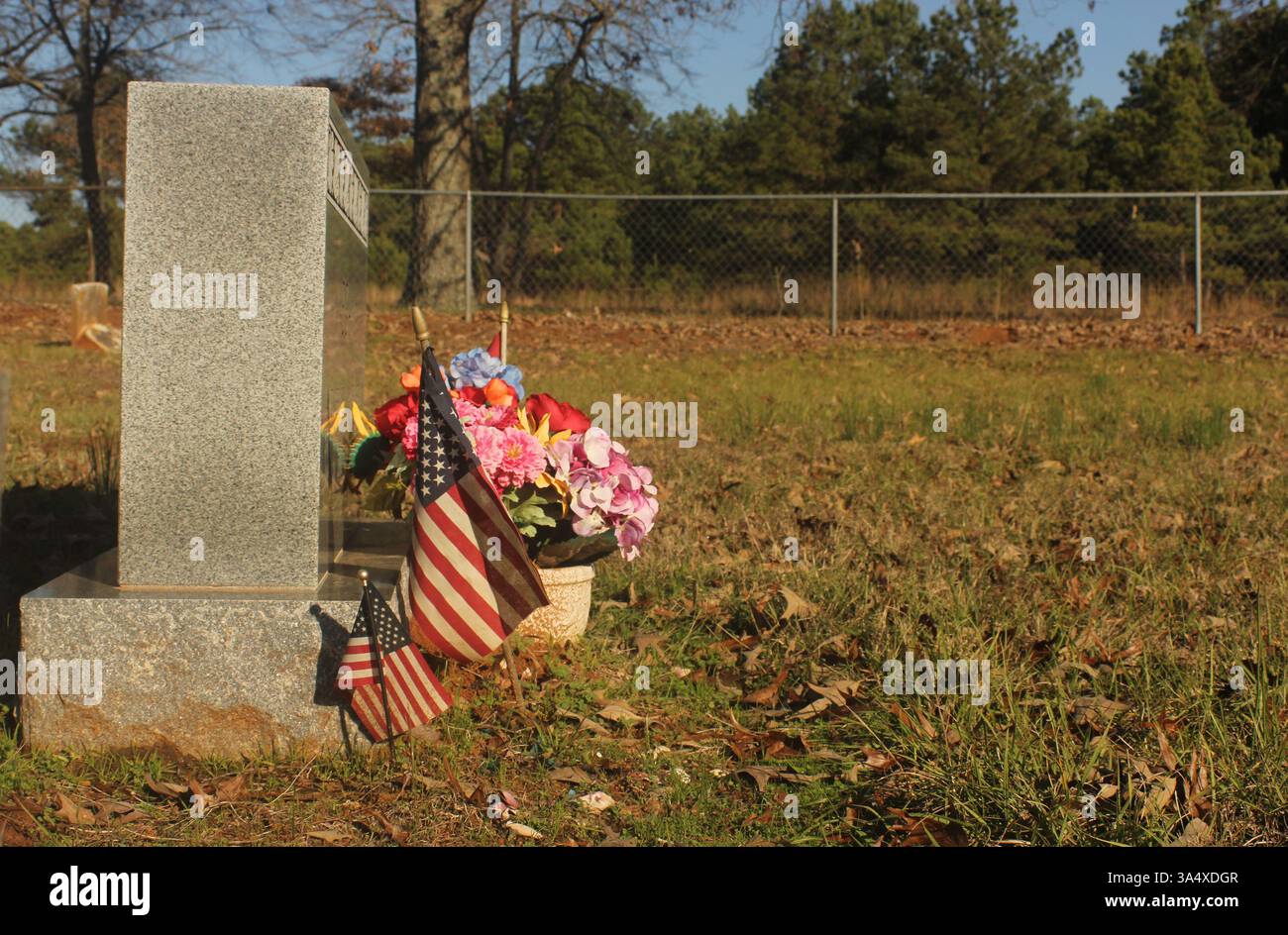 Flag and Flowers on Grave at Loftin Cemetery in Rural East Texas Stock ...