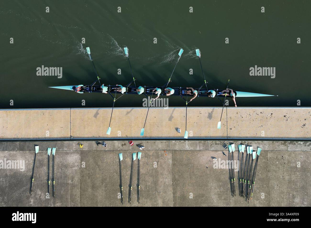 Cambridge University crews during a training session on the River Great ...