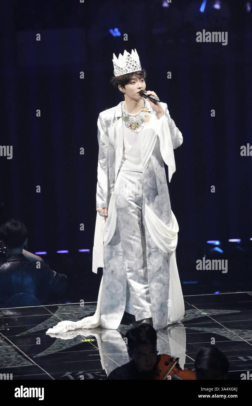 Taiwanese singer and actor Chen Linong holds a concert in Wuhan City ...