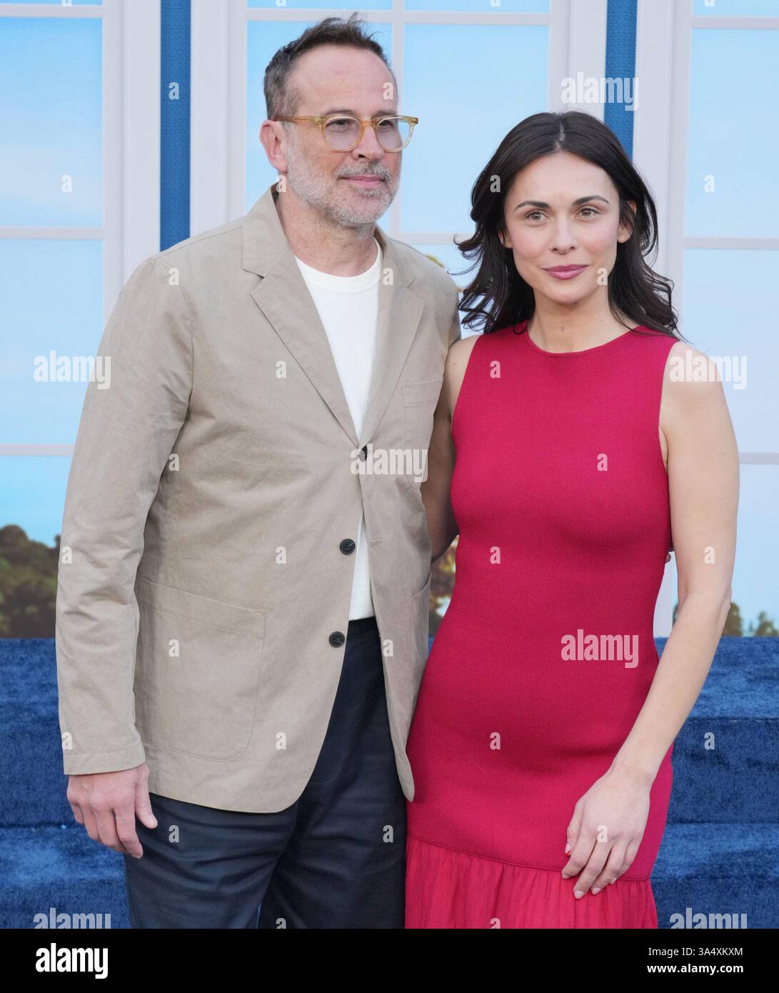 Los Angeles, USA. 19th Mar, 2025. (L-R) Jason Lee and Ceren Alkac ...