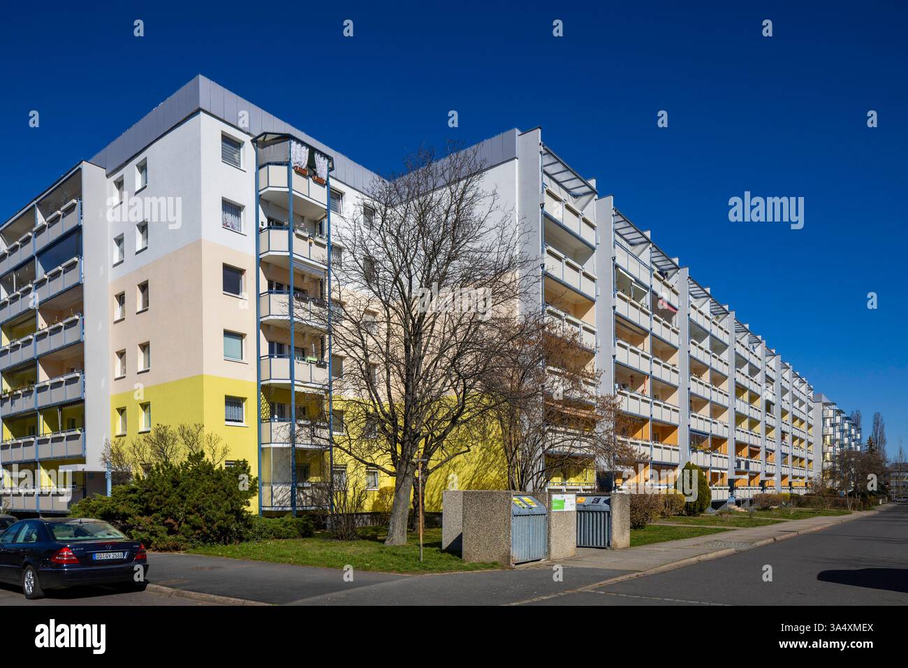 Dresden Prohlis Sanierte Plattenbauten aus DDR Zeiten Dresden Sachsen ...