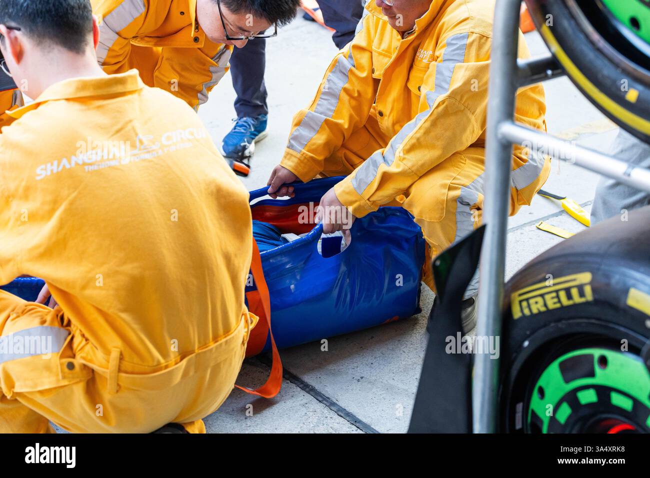 FIA extrication exercise illustration during the Formula 1 Heineken ...