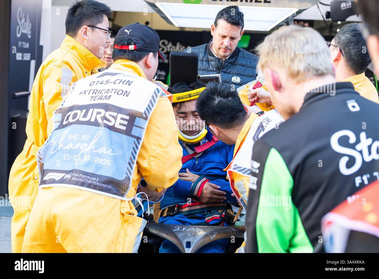 FIA extrication exercise illustration during the Formula 1 Heineken ...