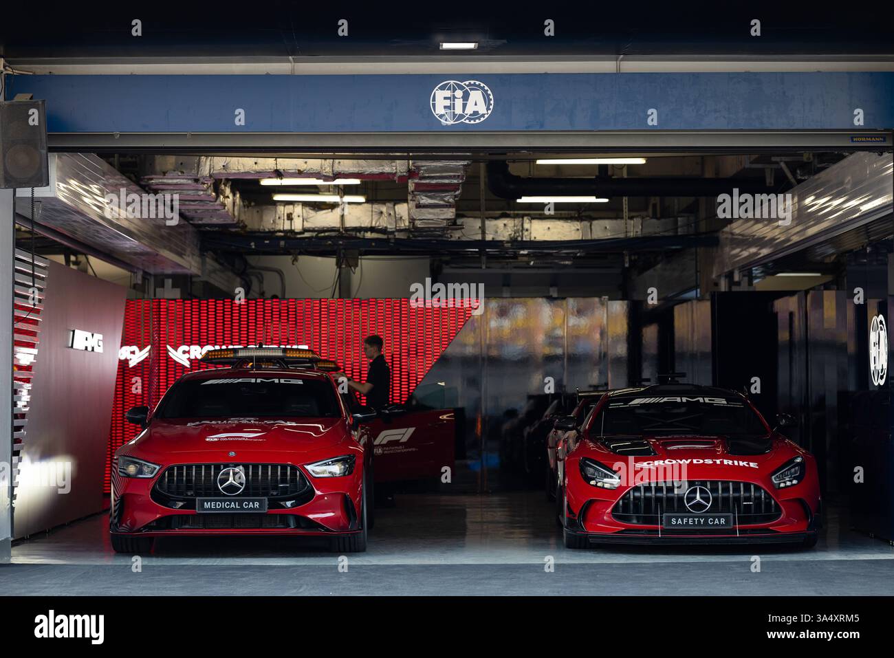 FIA Medical and Safety car during the Formula 1 Heineken Chinese Grand ...