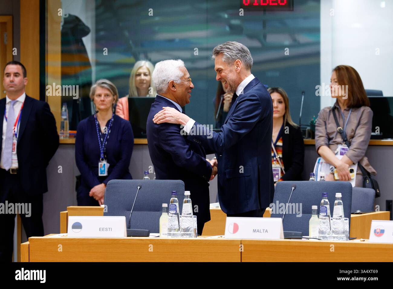 Netherland's Prime Minister Dick Schoof, center left, speaks with ...