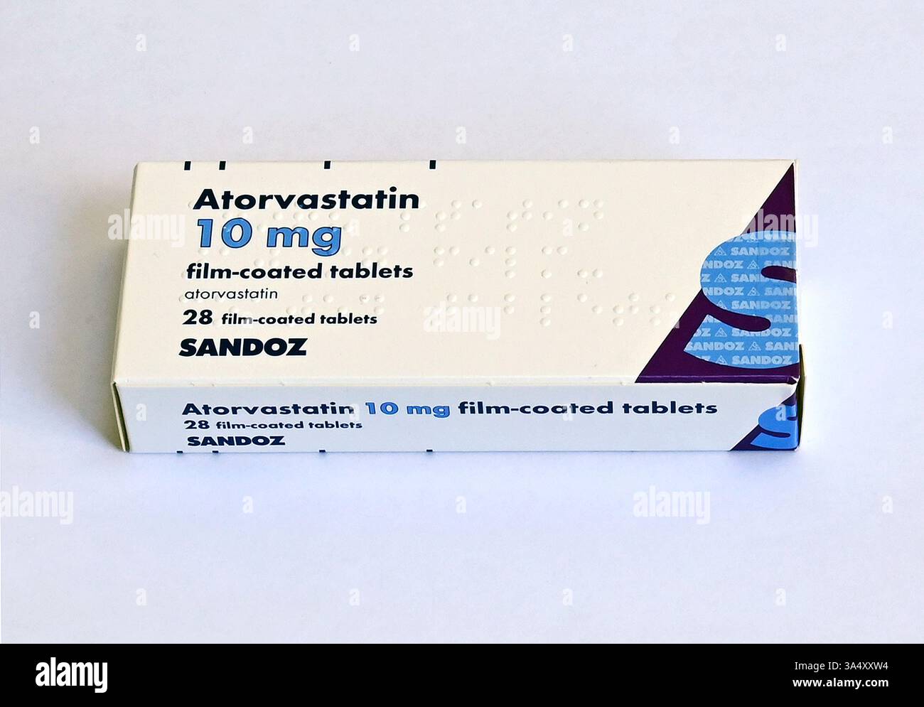 Photograph of a pack of Atorvastatin tablets. 10mg Film-coated tablets. Sandoz Stock Photo - Alamy