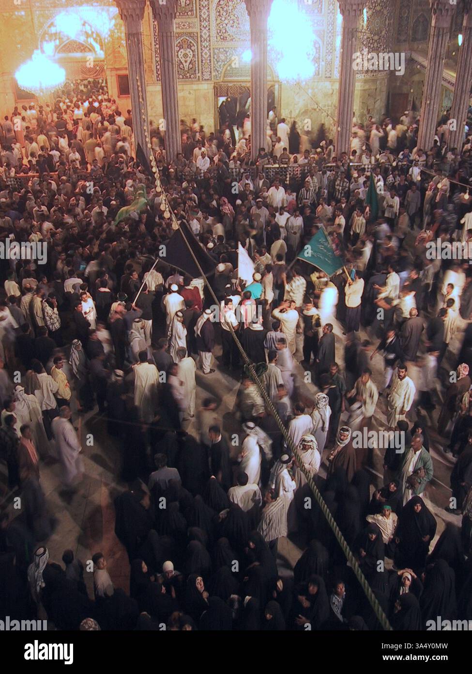 2003 karbala hi-res stock photography and images - Alamy