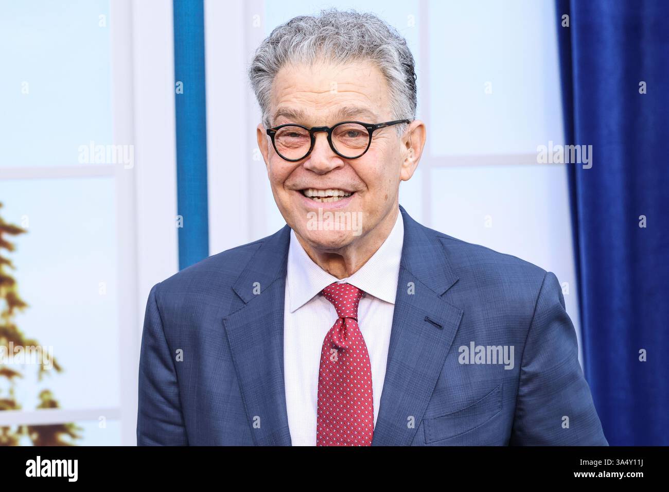 HOLLYWOOD, LOS ANGELES, CALIFORNIA, USA - MARCH 19: American politician ...