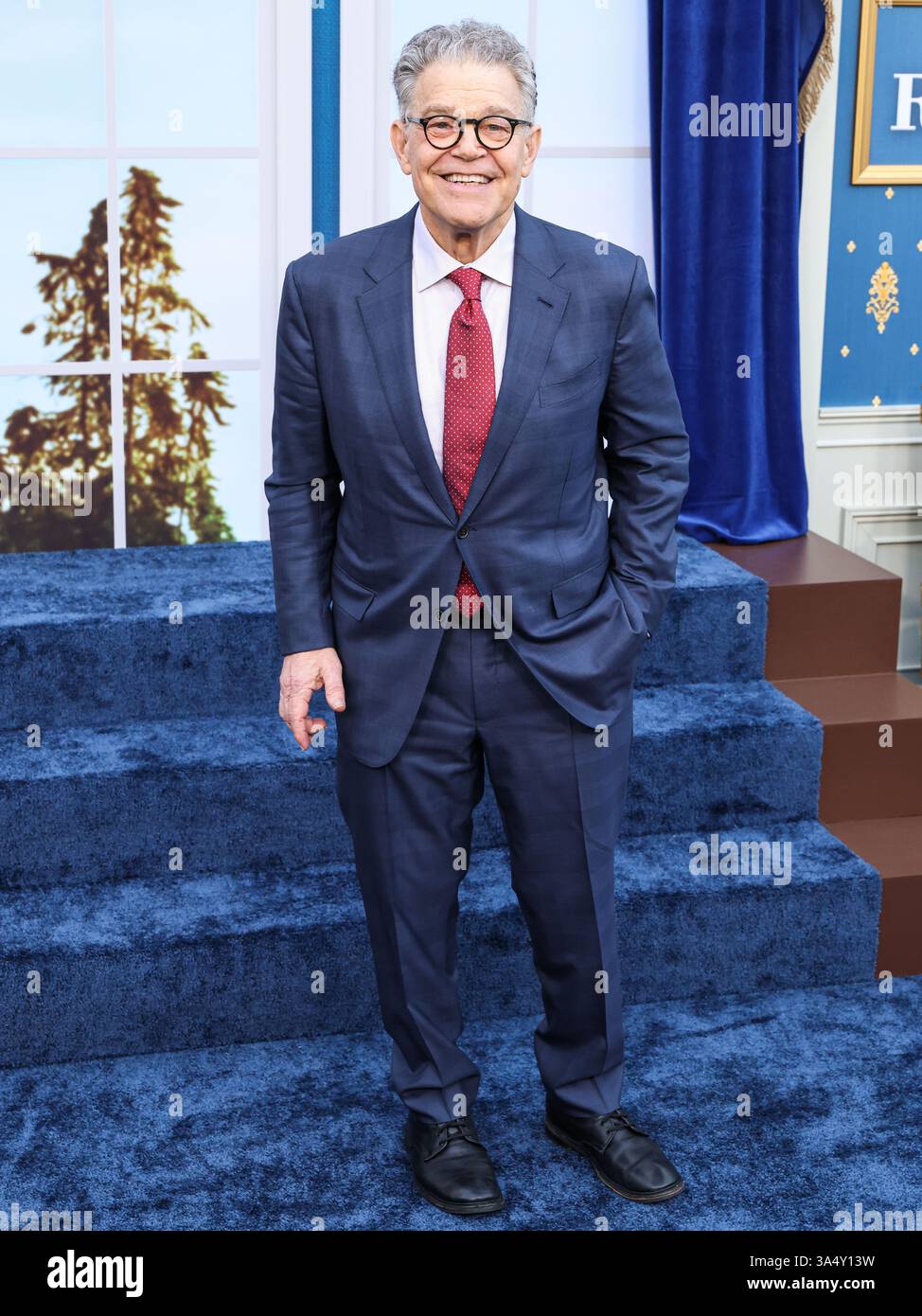 HOLLYWOOD, LOS ANGELES, CALIFORNIA, USA - MARCH 19: American politician ...