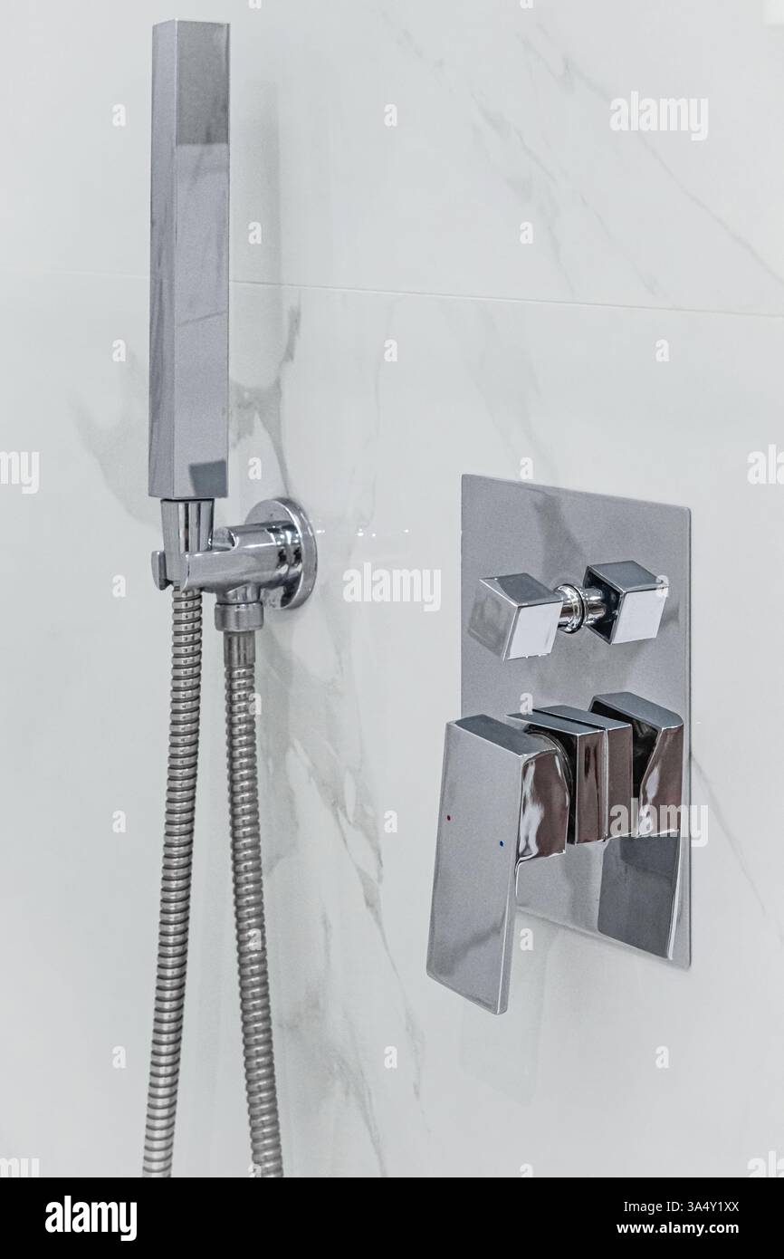 2-way flush-mounted mixer tap with diverter for shower and bathtub ...