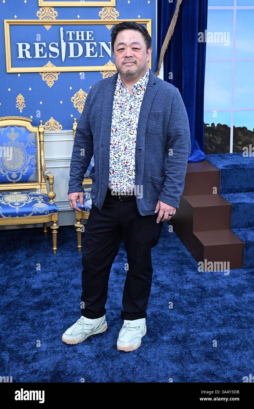 Chris Grace bei der Weltpremiere der Netflix Miniserie The Residence in ...