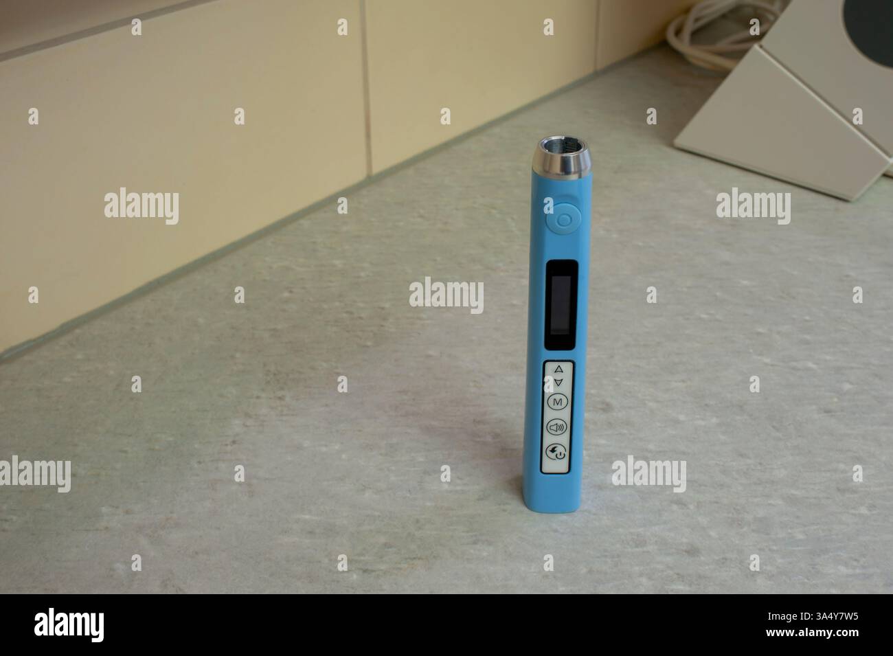 wireless device for automatic administration of anesthetic during local ...