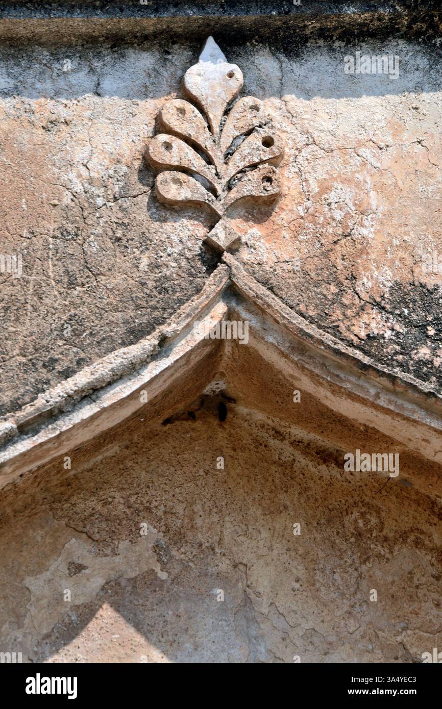 Partial view of the Chaukhandi (tomb) of Hazrat Khalil Ullah, Ashtoor ...