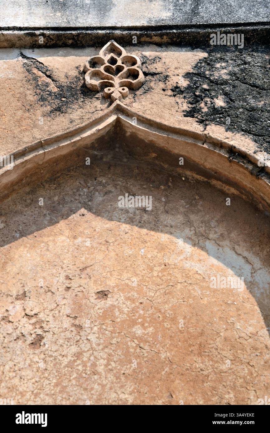 Partial view of the Chaukhandi (tomb) of Hazrat Khalil Ullah, Ashtoor ...