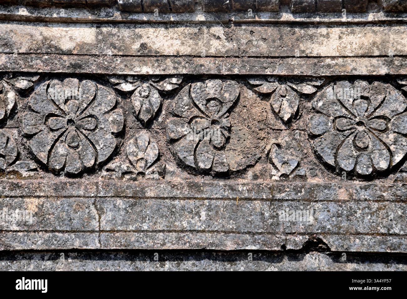 Partial view of the Chaukhandi (tomb) of Hazrat Khalil Ullah, Ashtoor ...