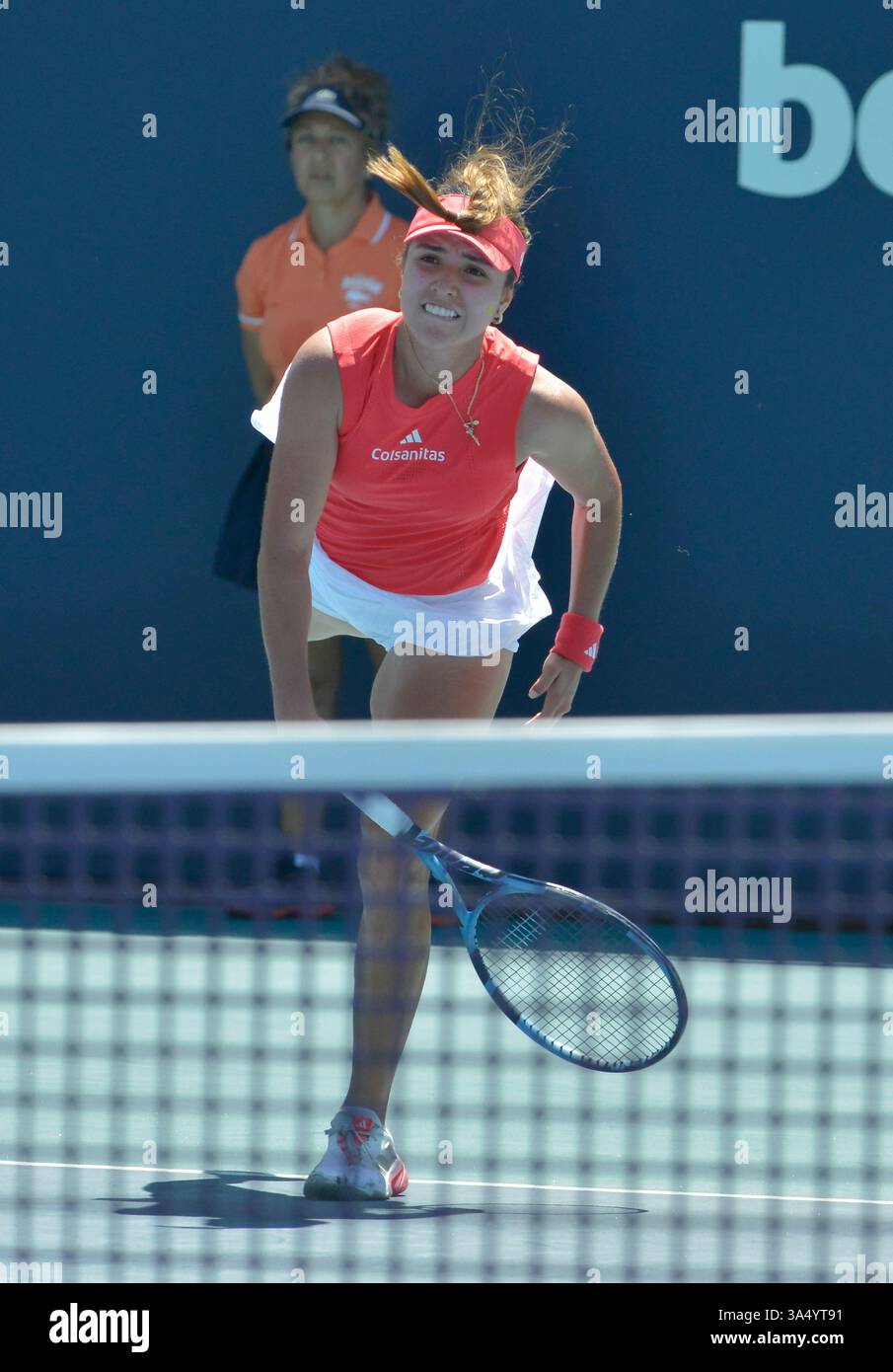MIAMI GARDENS, FLORIDA - MARCH 19: Camila Osorio (COL) vs Victoria ...