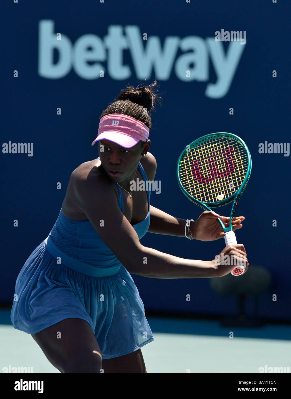 Miami Gardens, Florida, USA. 19th Mar, 2025. Victoria Mboko (CAN) vs ...