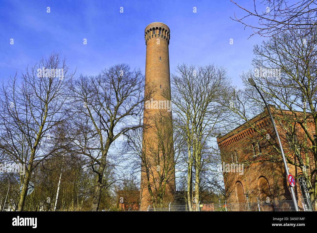 Der 64 Meter hohe historische Wasserturm in Rothenburgsort, Hamburg ...