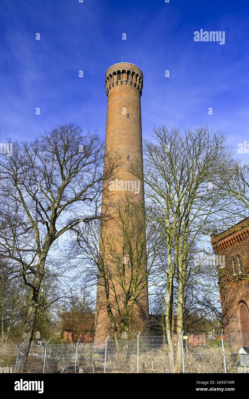 Der 64 Meter hohe historische Wasserturm in Rothenburgsort, Hamburg ...
