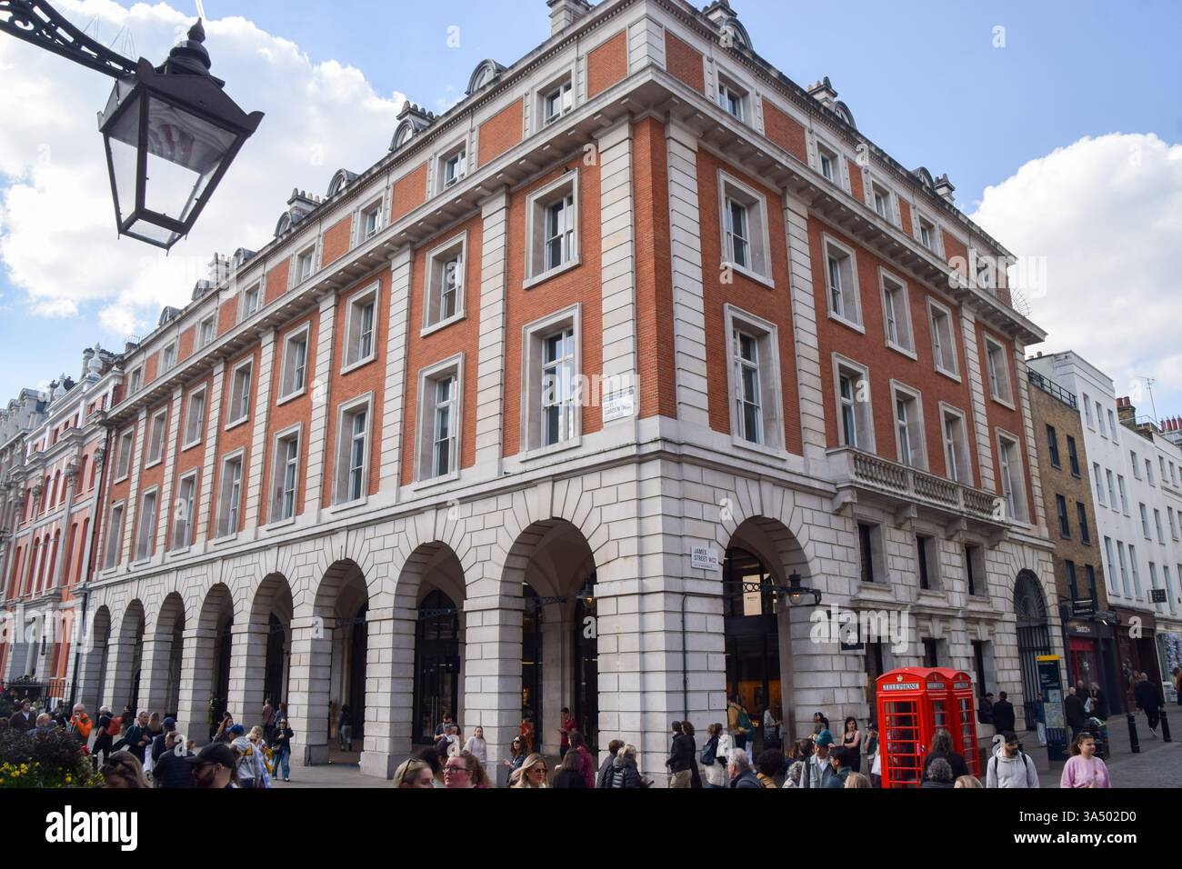 London, UK. 20th March 2025. Exterior view of the Apple store building ...