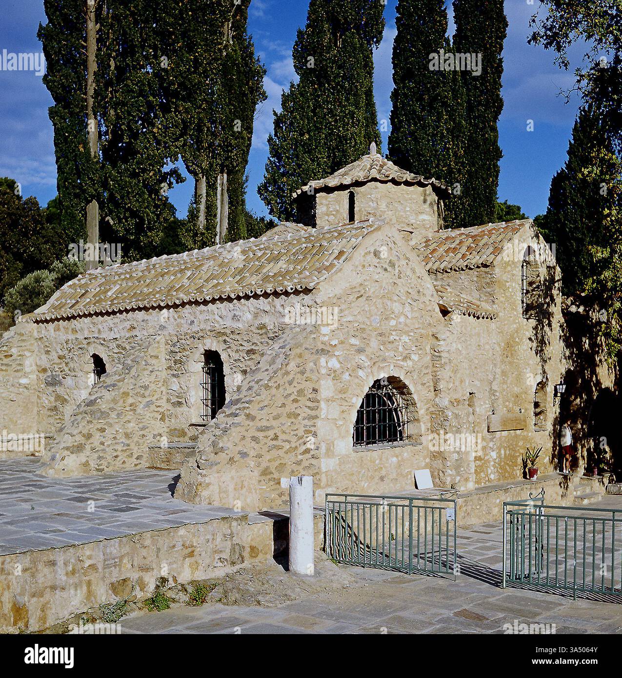Monastery pendelis hi-res stock photography and images - Alamy