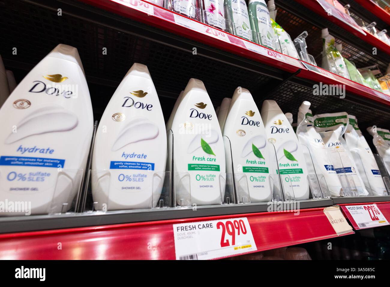 Willys shop hi-res stock photography and images - Alamy