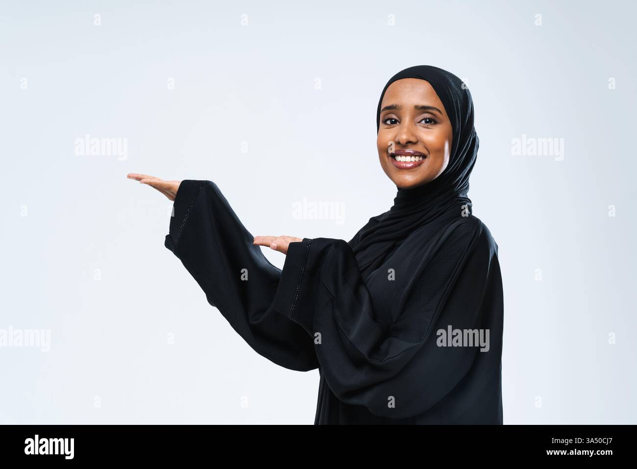 Beautiful arab middle-eastern woman with traditional abaya dress in ...