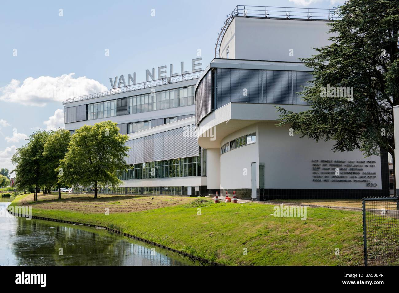 Unesco: Van Nelle Factory. The 1930 s Build Van Nelle Factory, formerly ...
