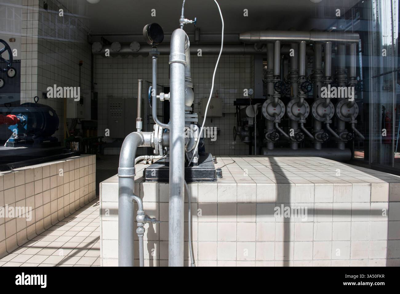 Unesco: Van Nelle Factory. The 1930 s Build Van Nelle Factory, formerly ...