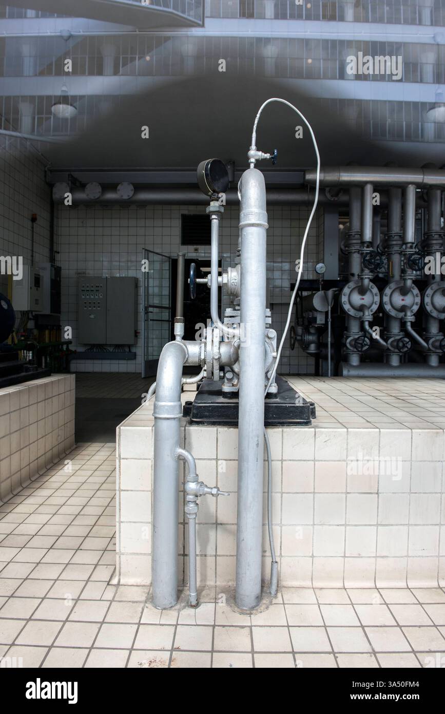 Unesco: Van Nelle Factory. The 1930 s Build Van Nelle Factory, formerly ...