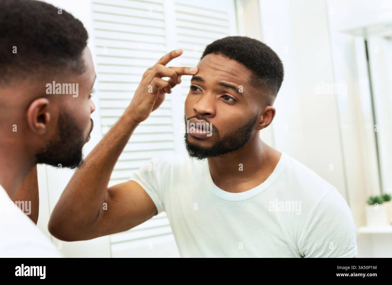 Aging body man hi-res stock photography and images - Alamy