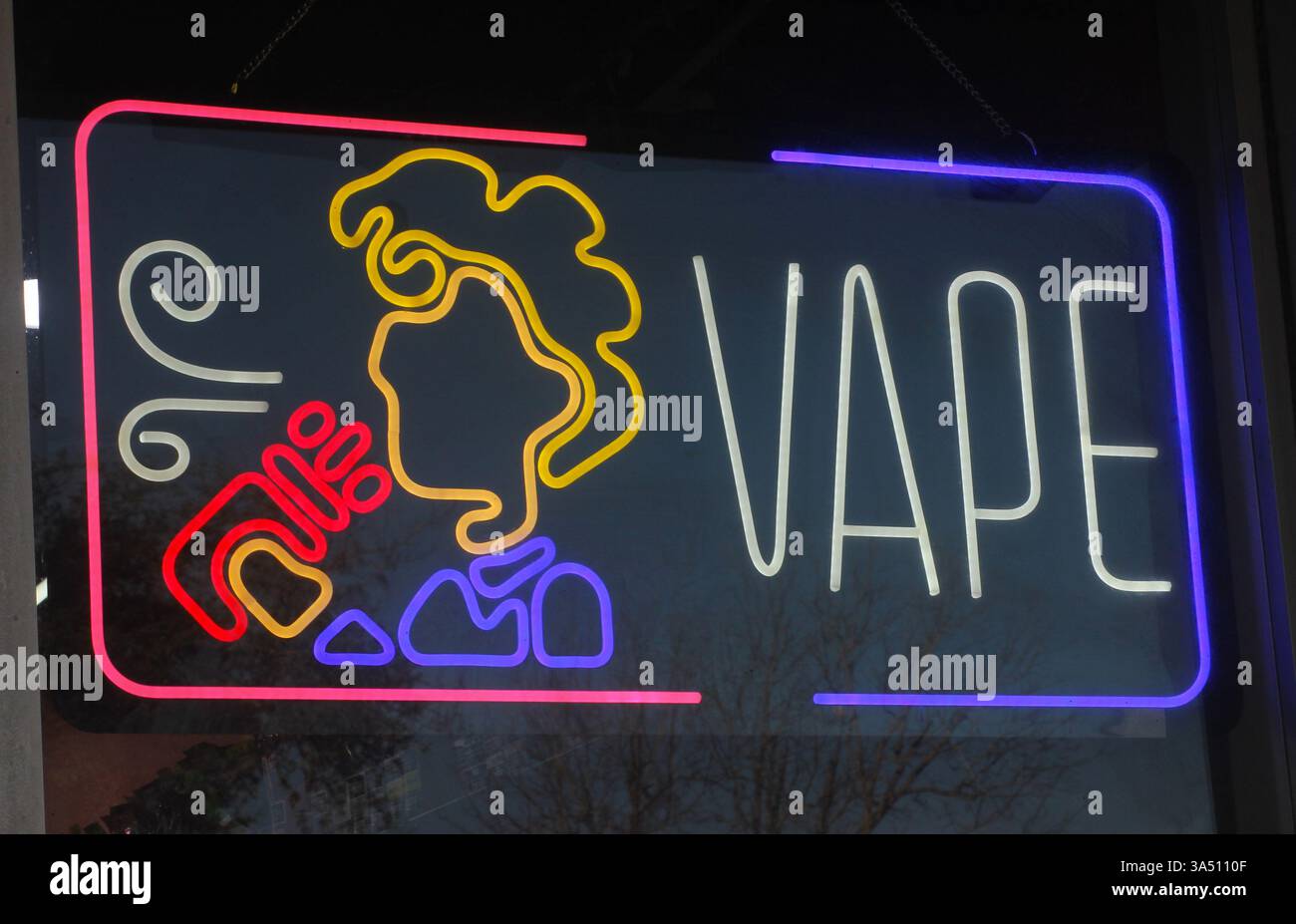 Vape signage hi-res stock photography and images - Alamy