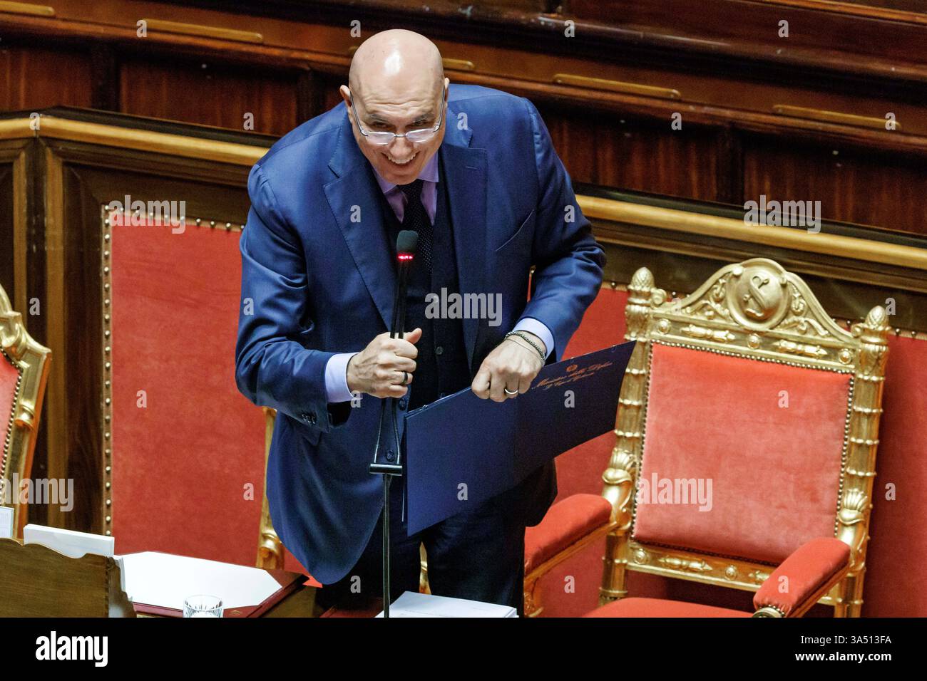 Roma, Italia. 20th Mar, 2025. Il ministro della Difesa Guido Crosetto durante il Question time ...