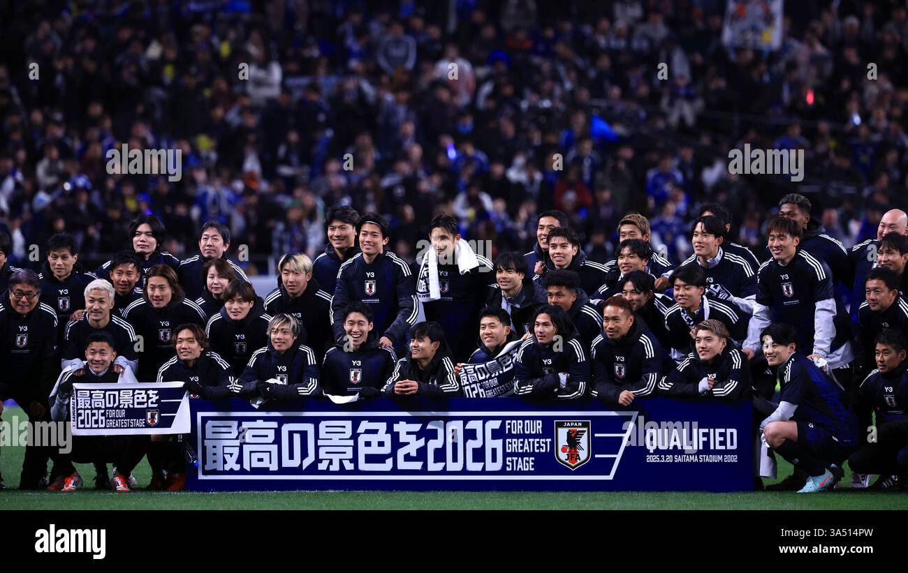 Members of Japan national football team pose for a commemorative photo ...