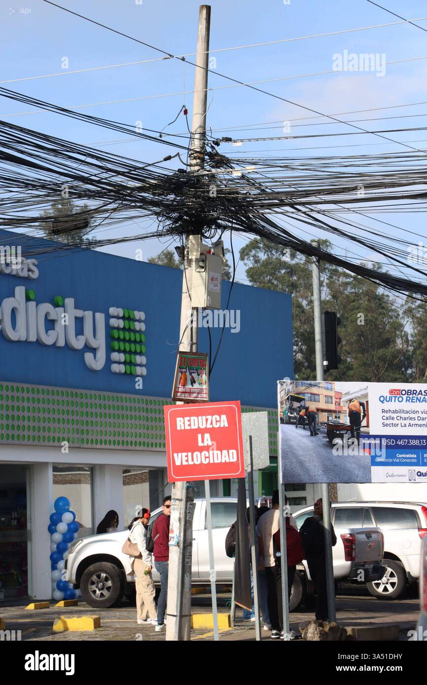 CABLES ELECTRICOS QUITO Quito, Thursday, March 20, 2025 Photographs of ...