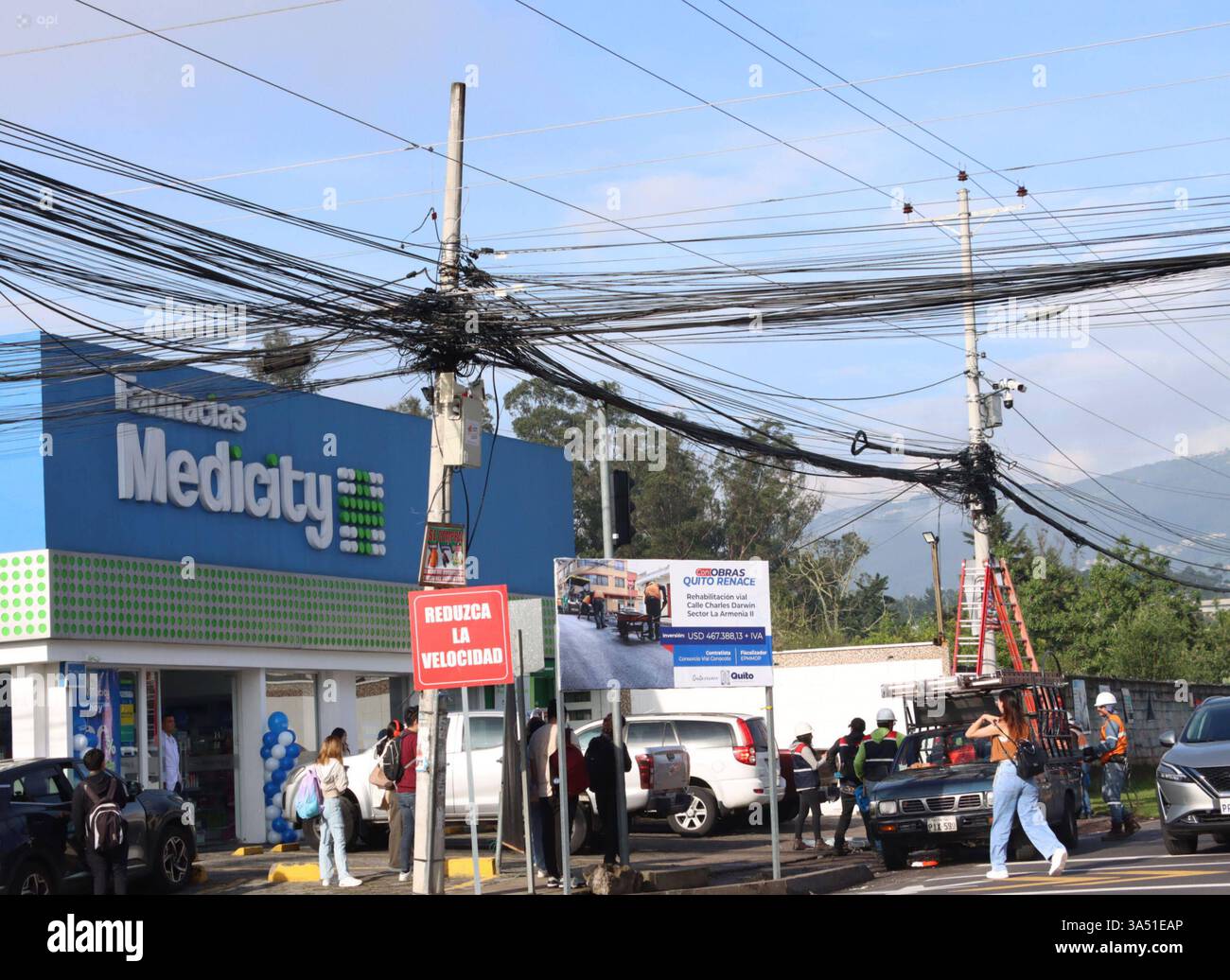 CABLES ELECTRICOS QUITO Quito, Thursday, March 20, 2025 Photographs of ...