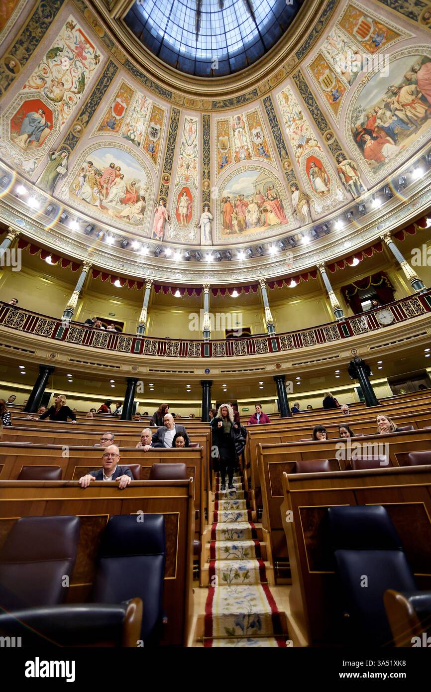 Madrid, Spain; 03.20, 2025.- Popular Party, Vox, and Junts reject the ...