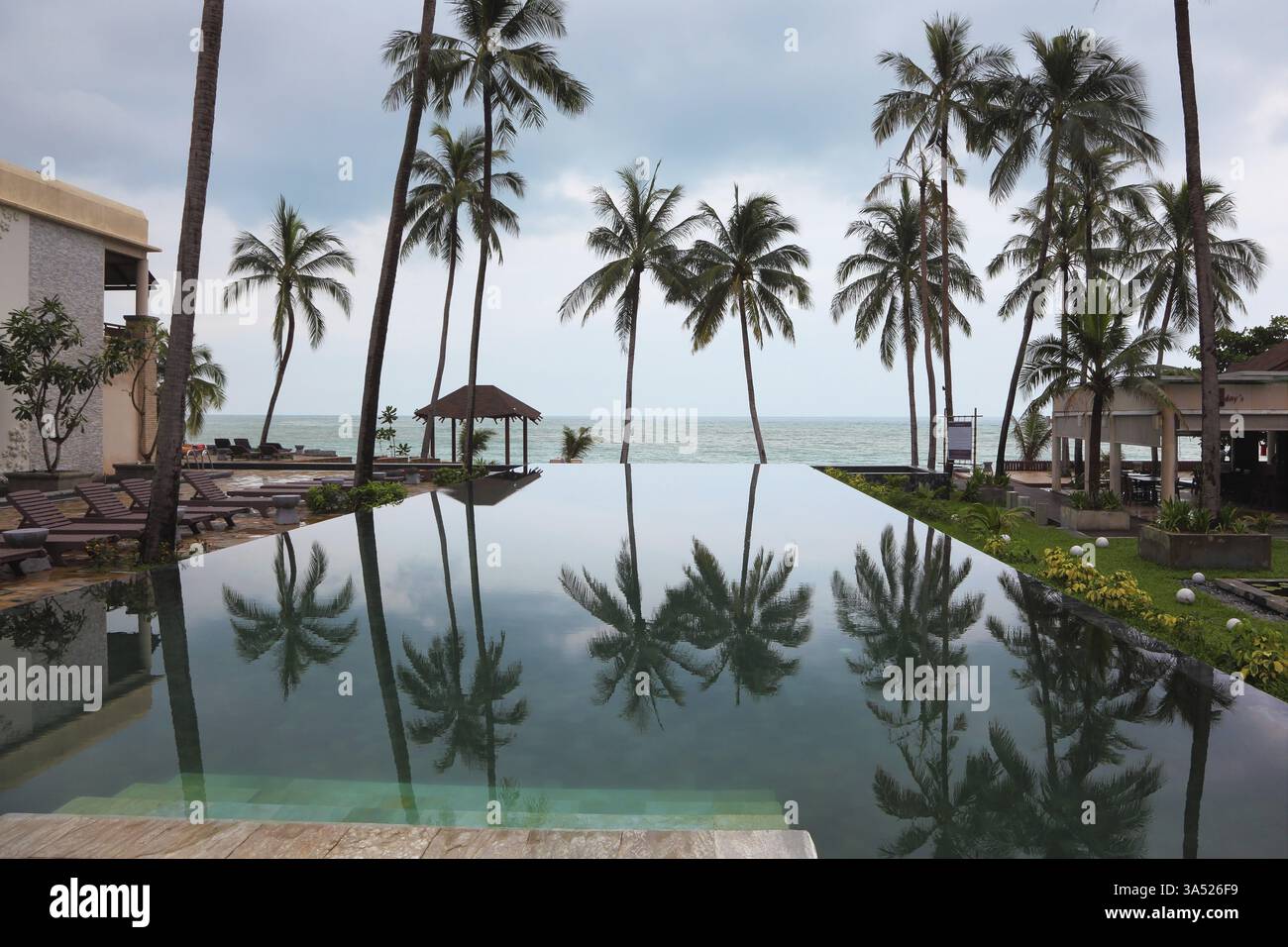 Mirror-like surface of water. Smooth water pools on the beach, the ...