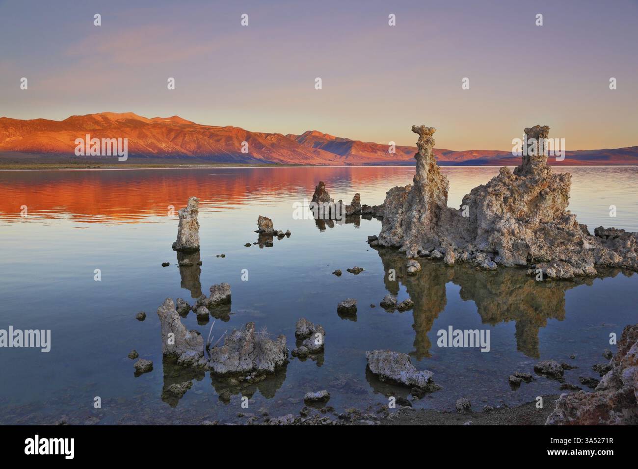 The magic of Mono Lake. Outliers -calcareous tufa formation on the ...