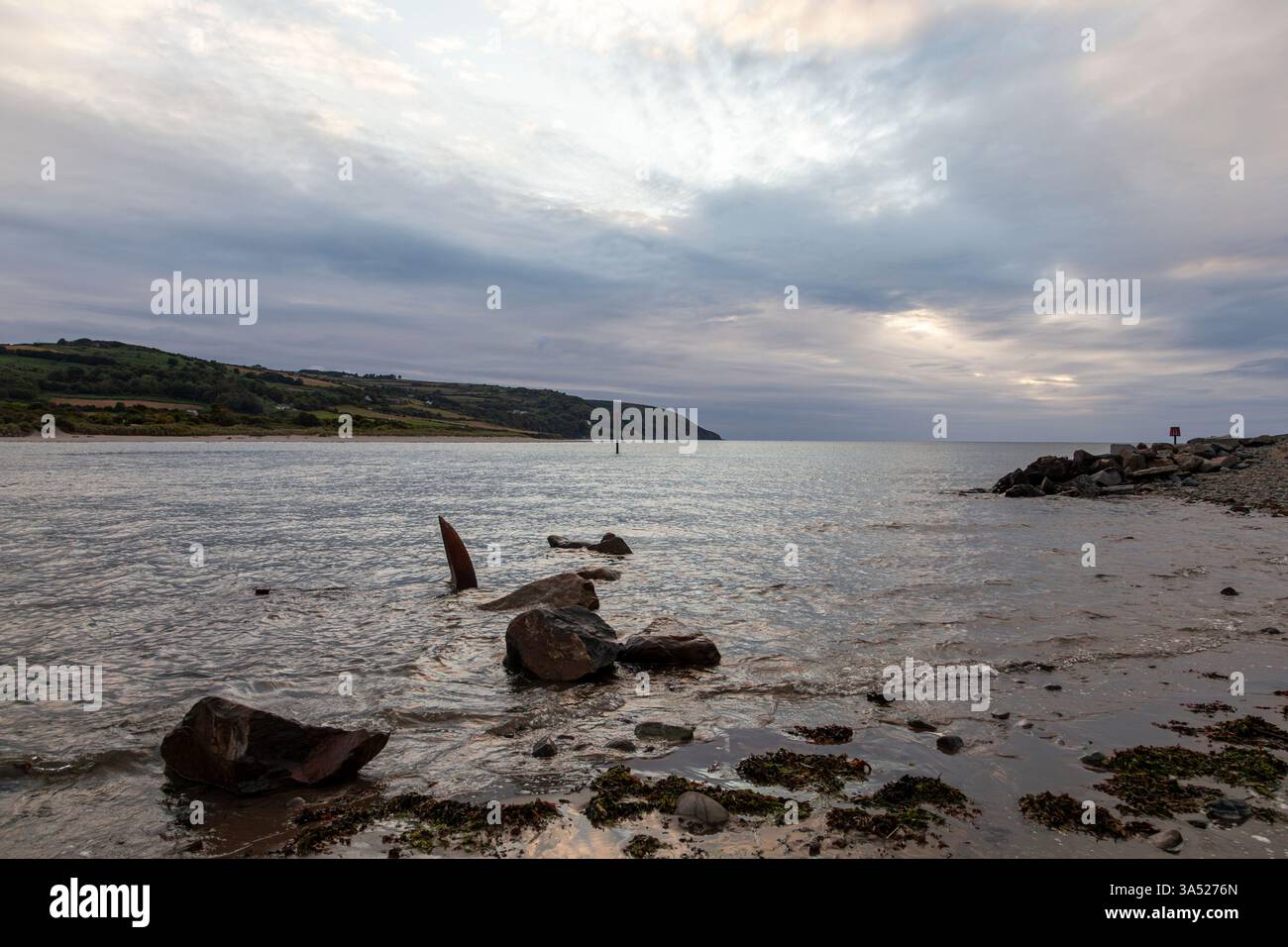 High tide on the Teifi estuary over looking Poppit Sands, with Cemaes ...