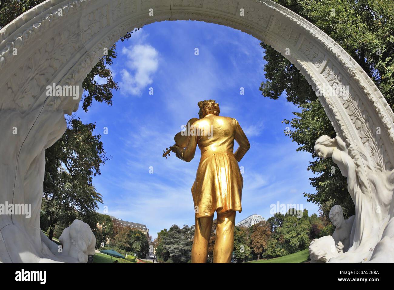 Inspirational sculptural portrait of the King of Waltz - Johann Strauss ...