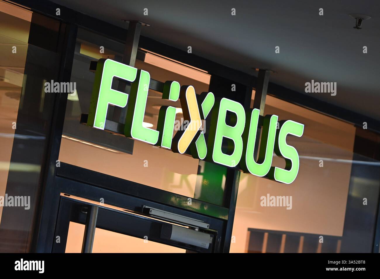 Flixbus Logo, *** Flixbus logo Stock Photo - Alamy