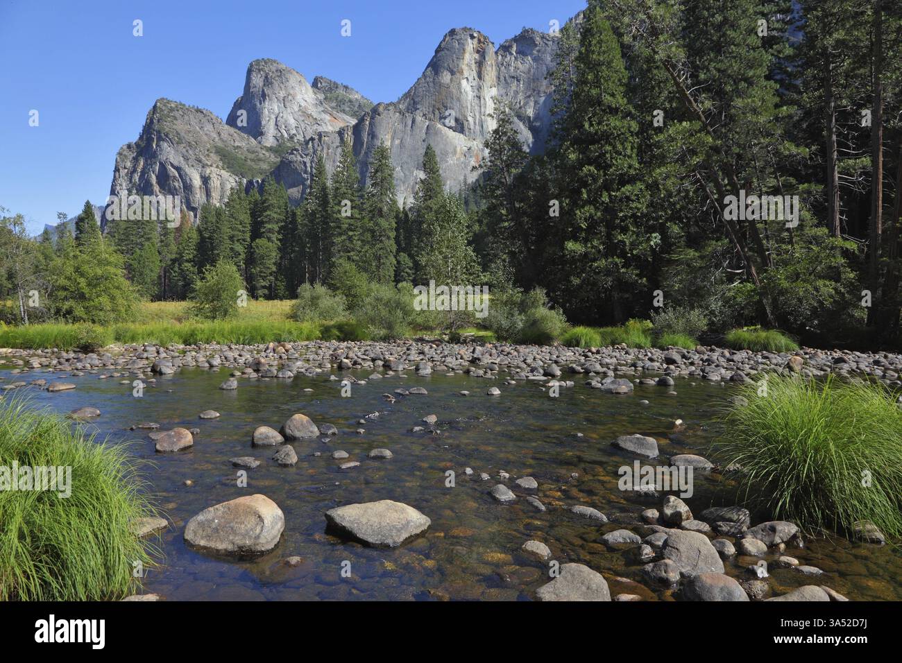 Shallow channel Merced River, covered with stones, in the famous ...