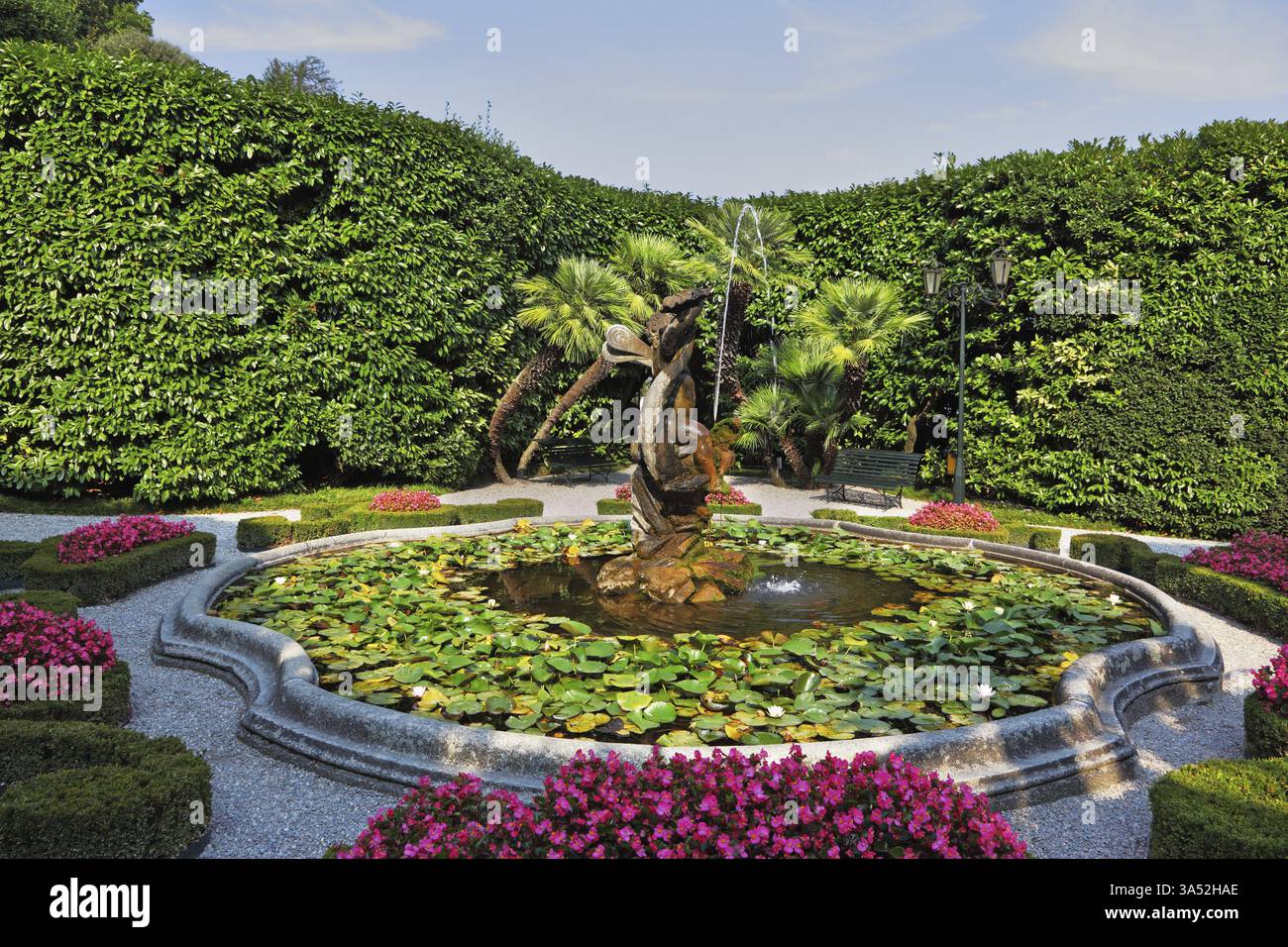 Magnificent park with fountains, statues, flower beds. Lake Como, Villa ...