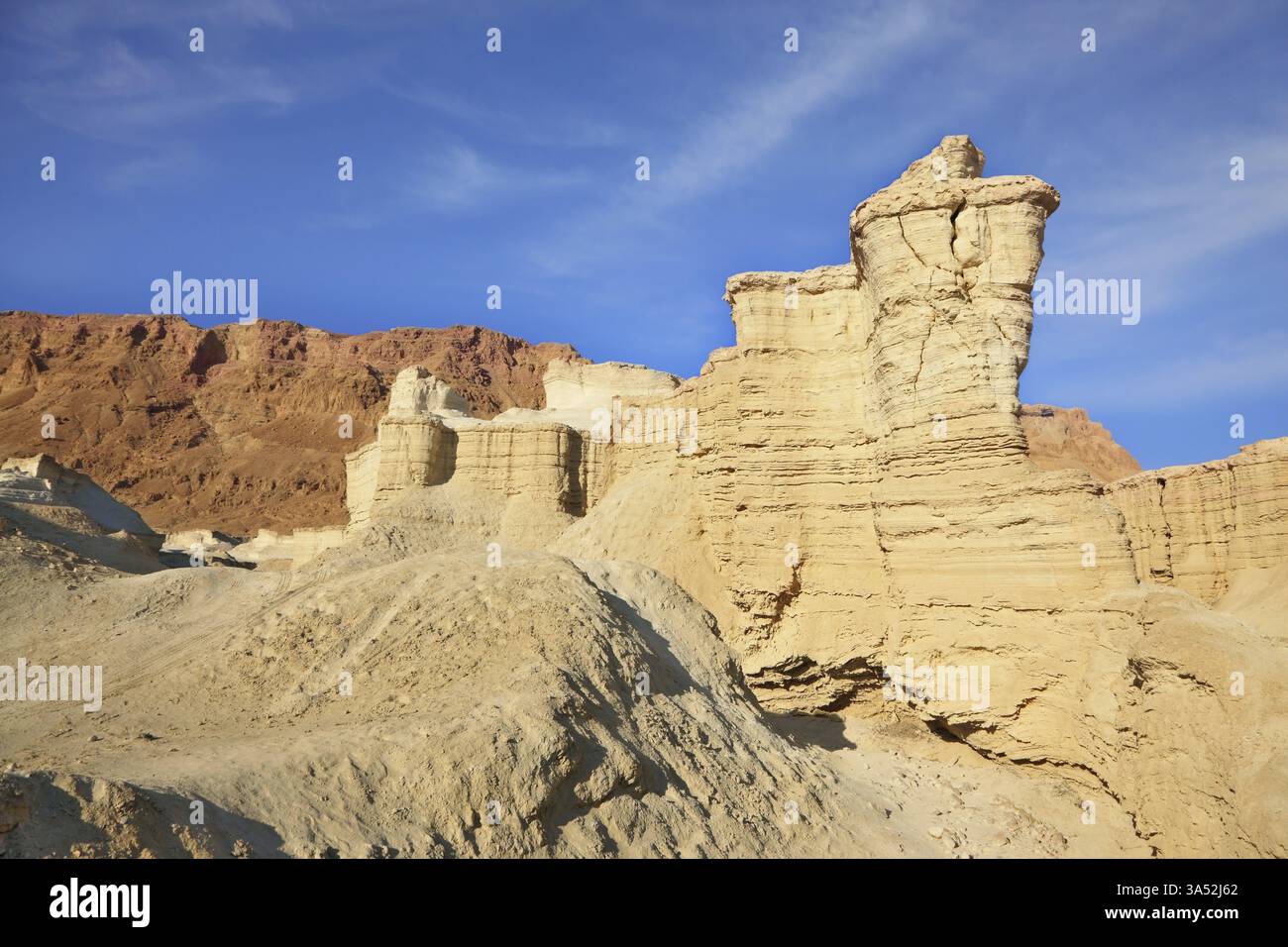 Incredible quirks of nature. The ancient crumbling mountains of various ...