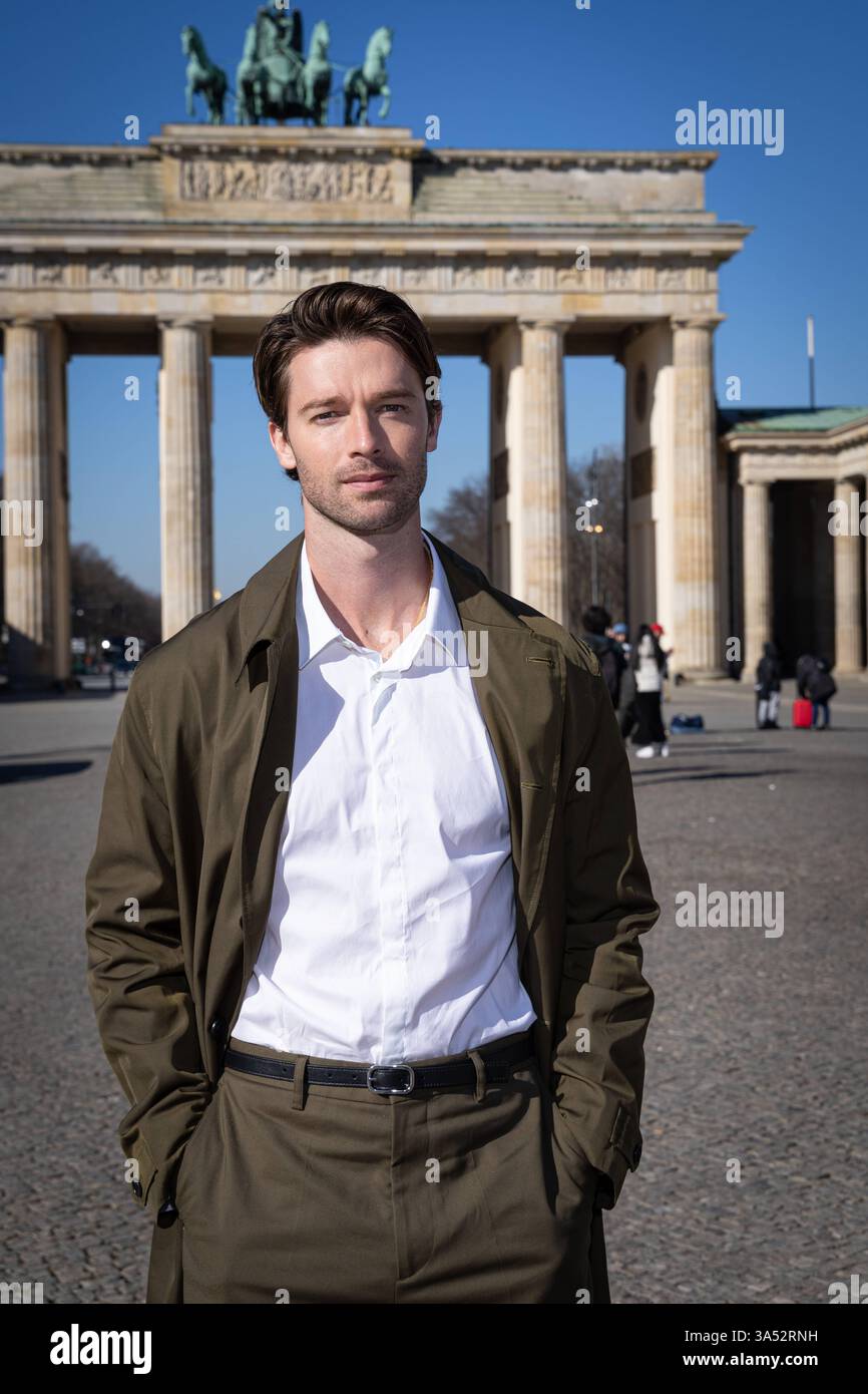 Patrick Schwarzenegger - The White Lotus Season 3 Patrick ...